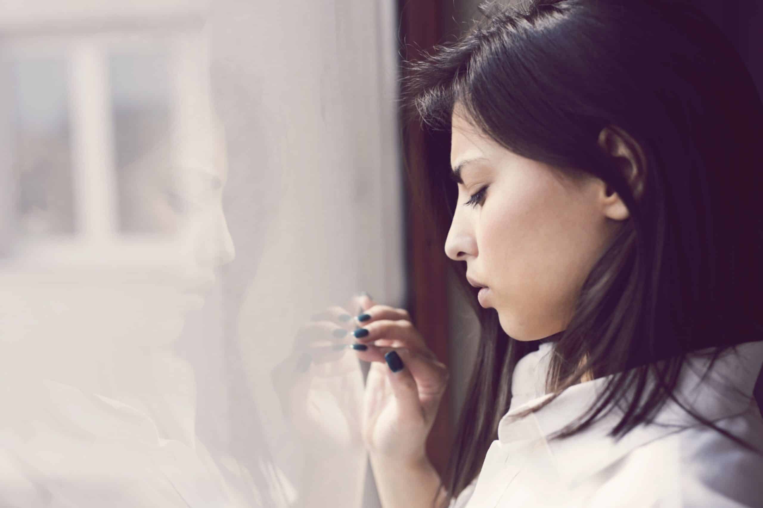 A2 ESL Video Lesson Plan: Tackling Youth Loneliness